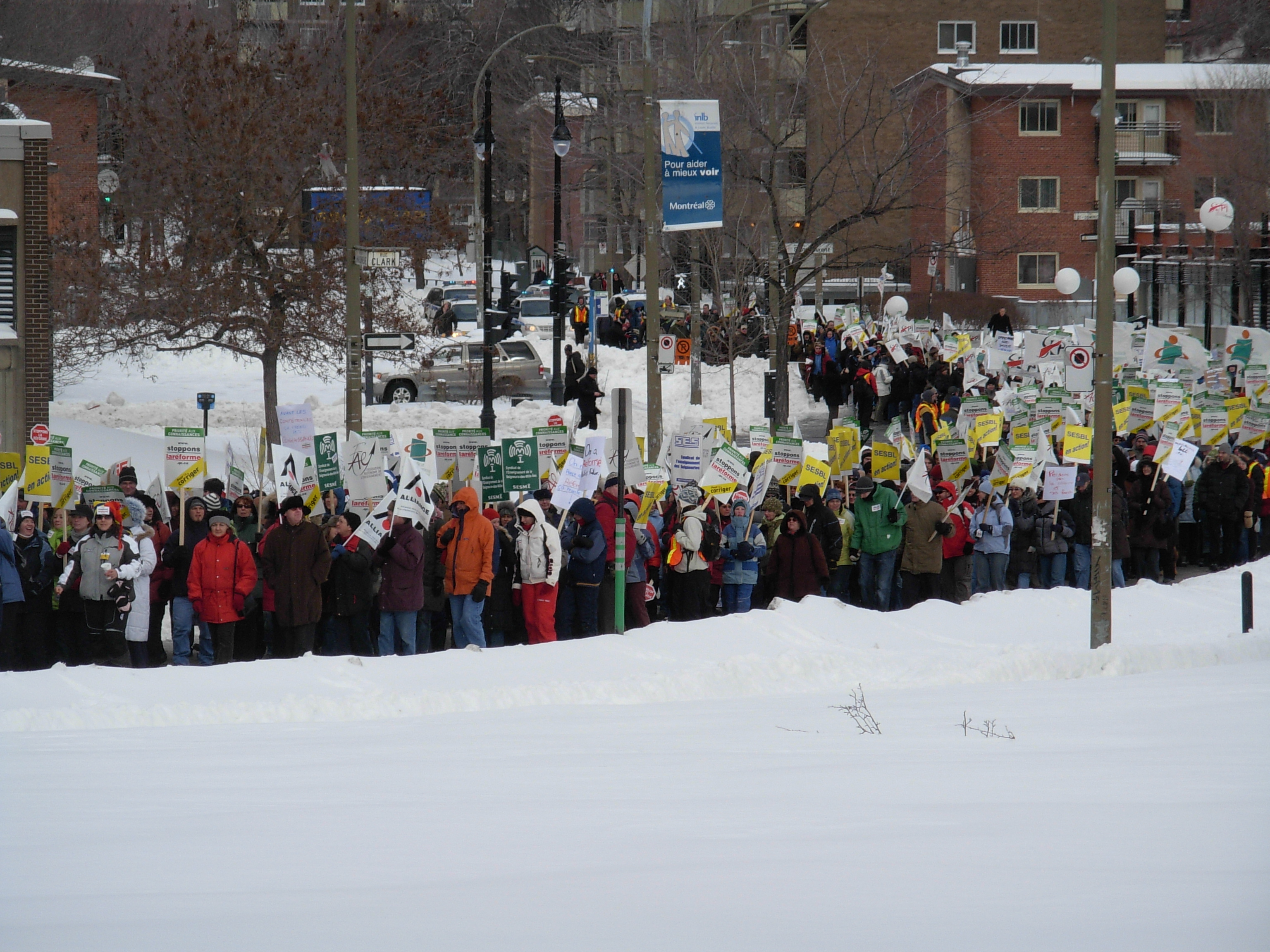La réforme scolaire des années 2000 | Dossiers FAE