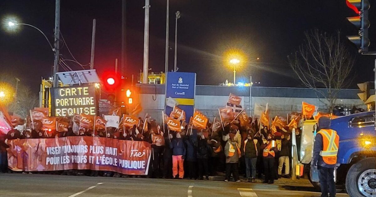 Des centaines de profs de la FAE bloquent l’accès au Port de… | FAE